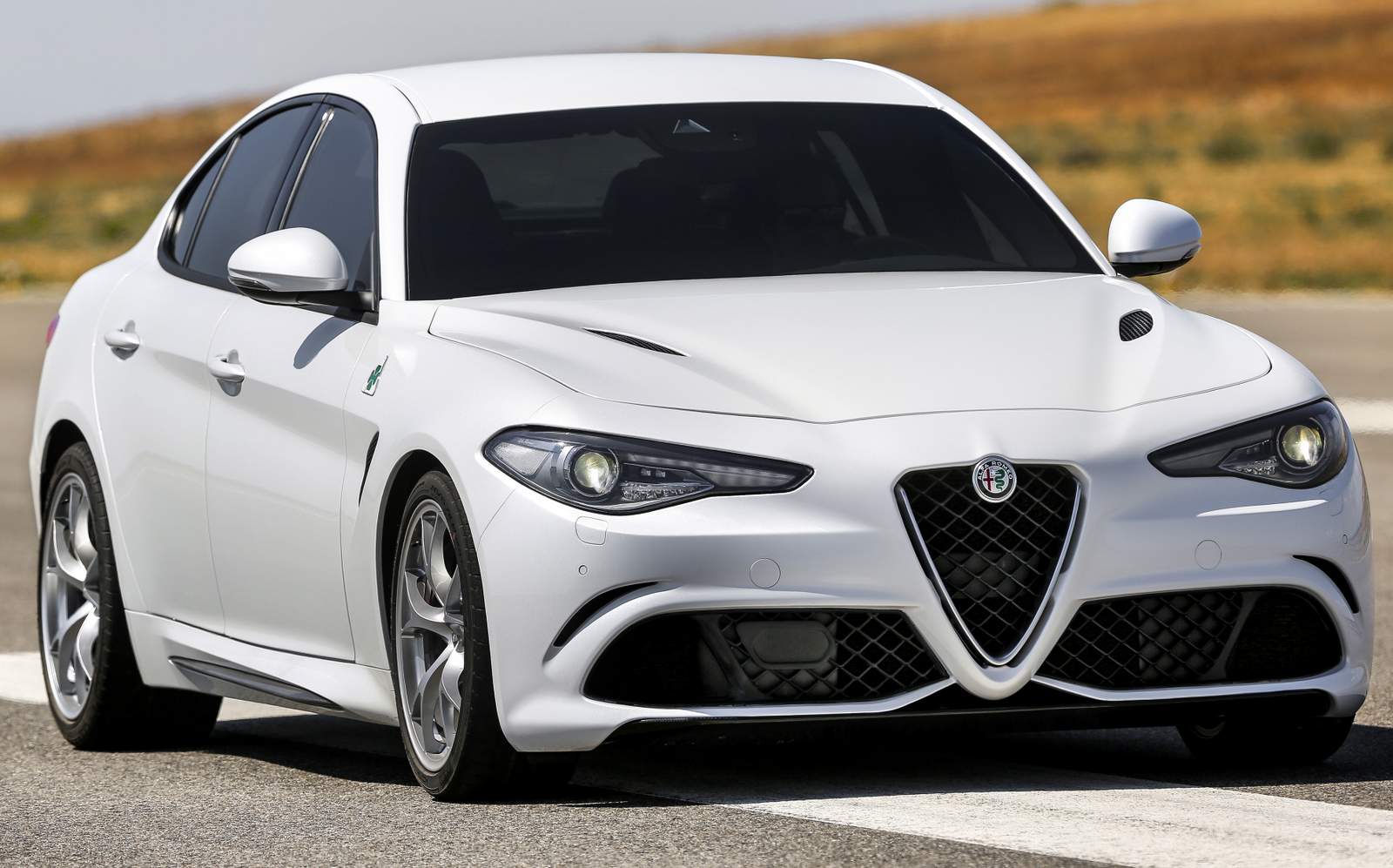 Alfa Romeo Giulia Quadrifoglio: R$ 340 mil, na Europa