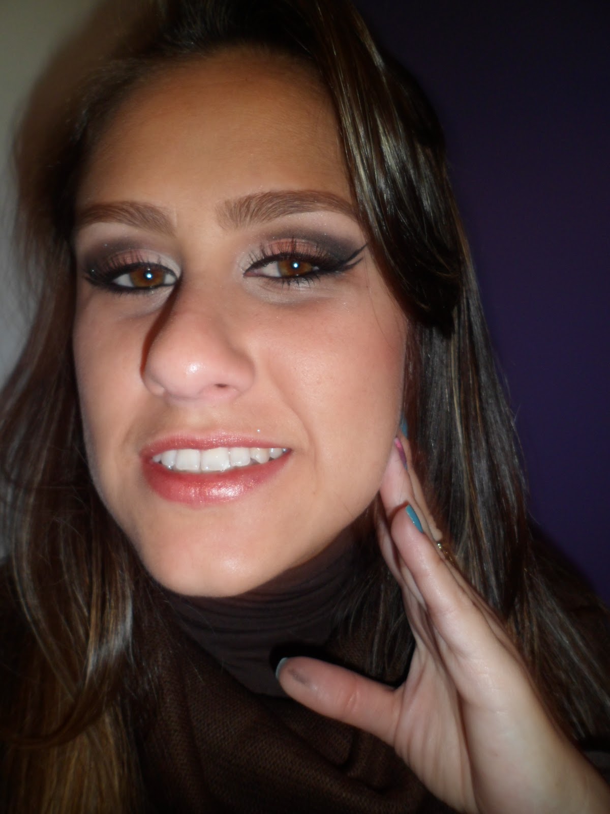 Amanda Pedroso - Maquiagem