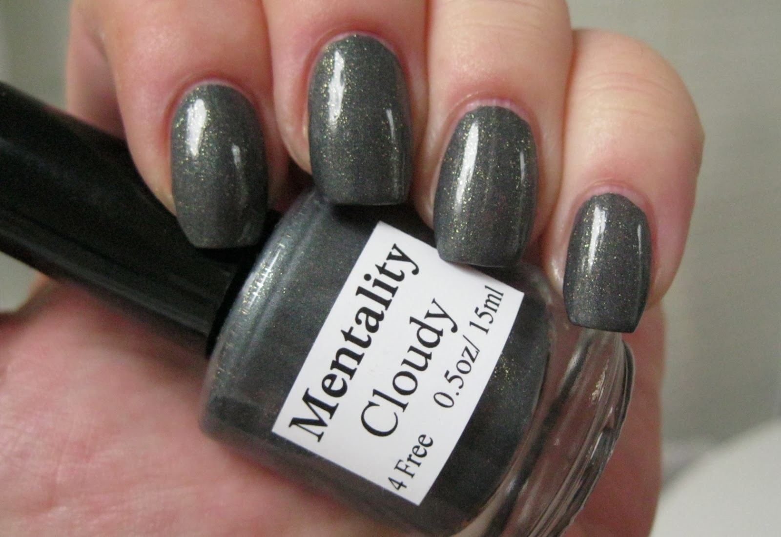 Lacquer Slacker Liz: Mentality Cloudy