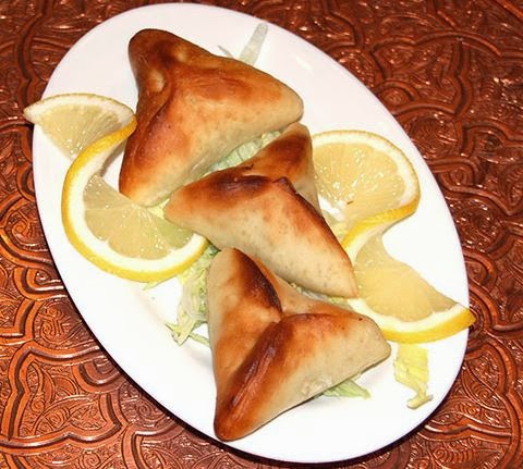 Fatayer Sabanekh (Spinach Triangles) ~ Lebanese Kitchen Recipes