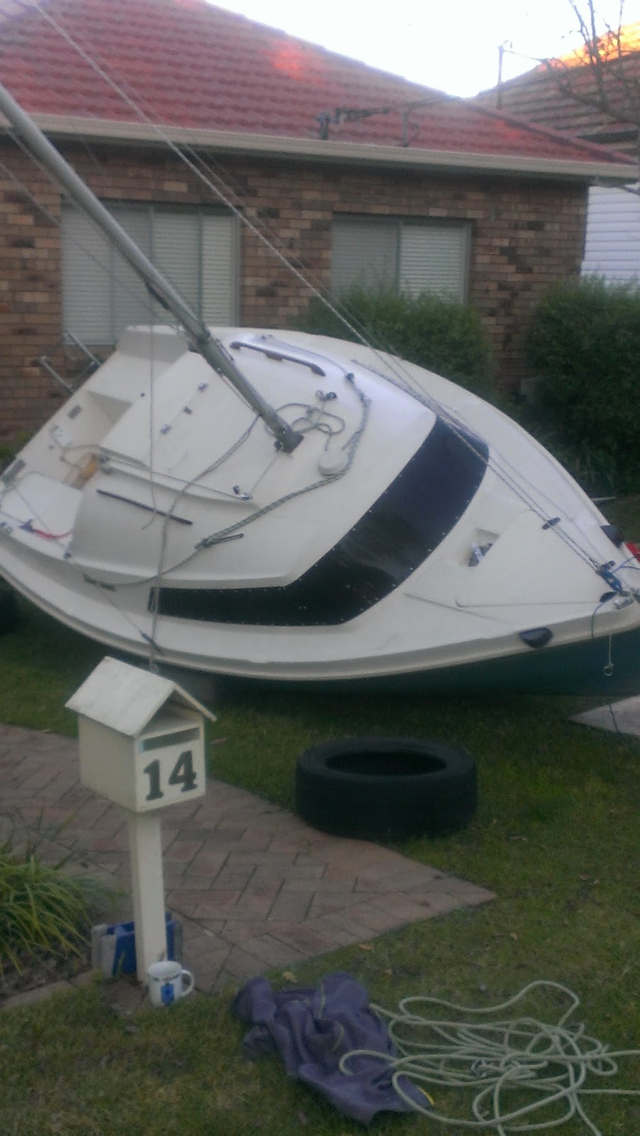 Juskiddin Farr 5000 Trailer Sailer