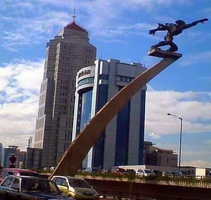 Coba Tanya Saya: Patung Pancoran dan kisah sedih pembuatannya