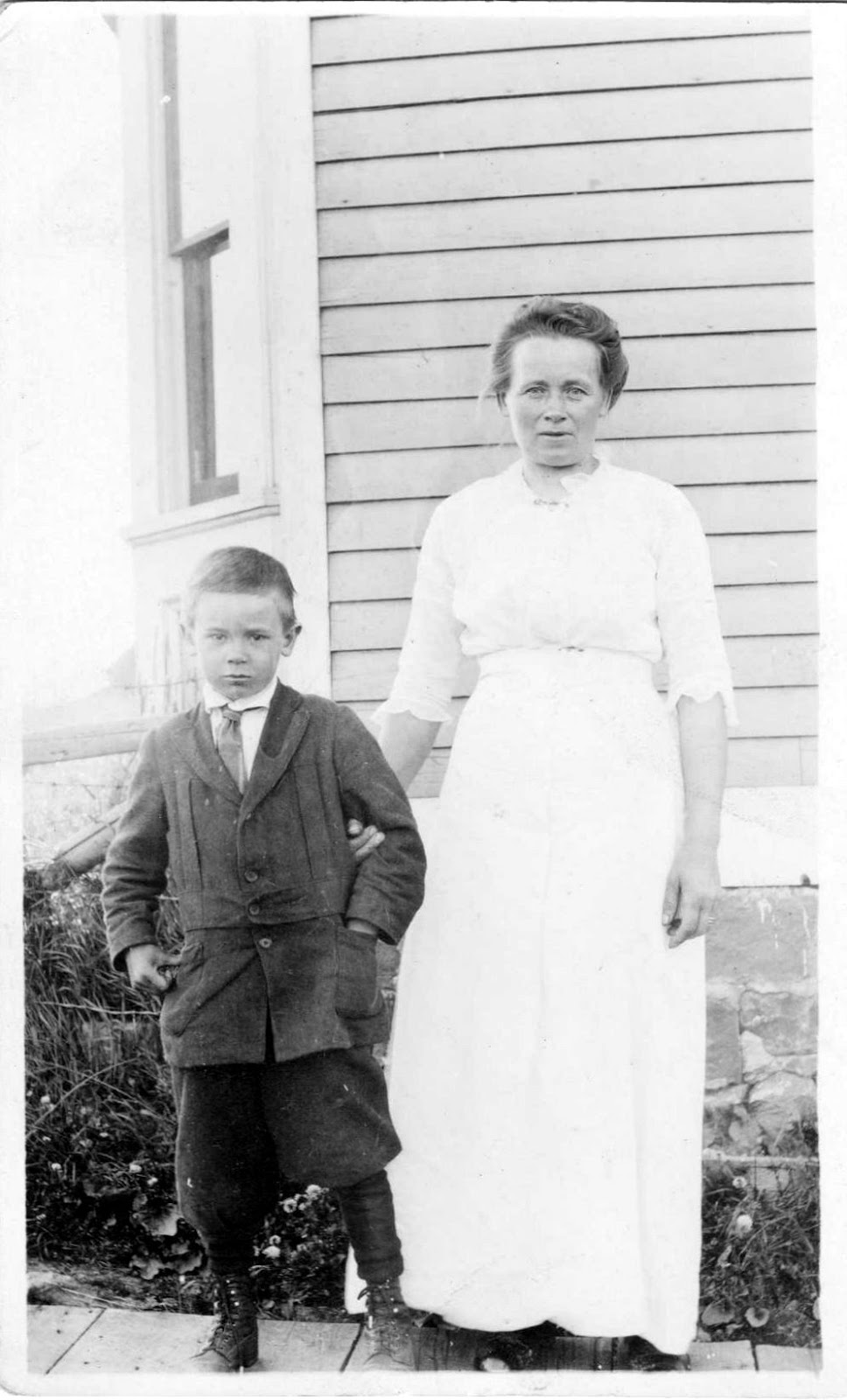 Aunt Helga's Album - Old Pictures of Finnish Americans: Outdoors pictures