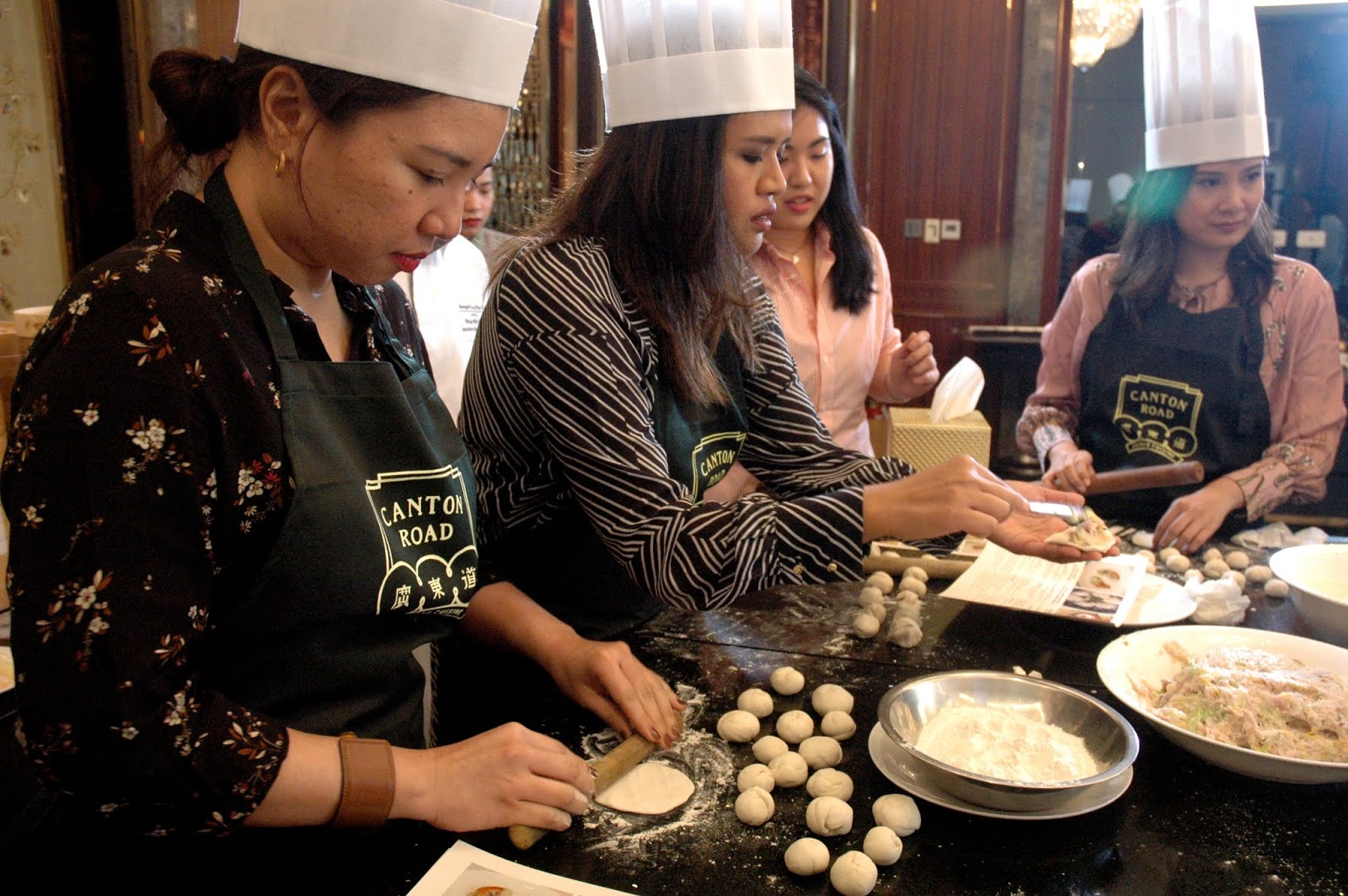 DUDE FOR FOOD: Let's Roll: The Dim Sum Making Class at Canton Road