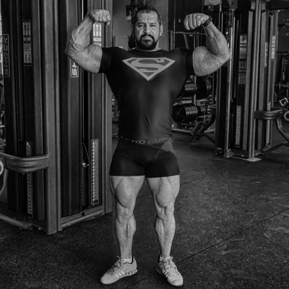 Worldwide Bodybuilders: Uruguayan alpha male Daniel Martinez