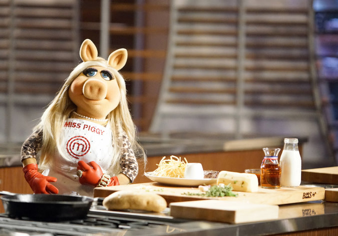 Muppet Stuff: DVR Alert: Miss Piggy and Swedish Chef on Master Chef Jr ...
