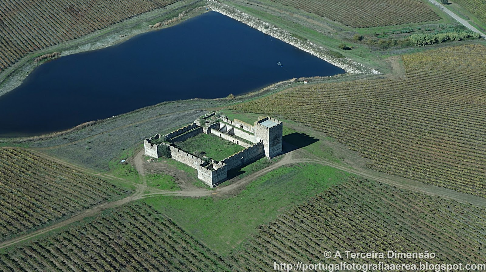 A Terceira Dimensão: Castelo de Valongo (Castelo Real de Montoito)
