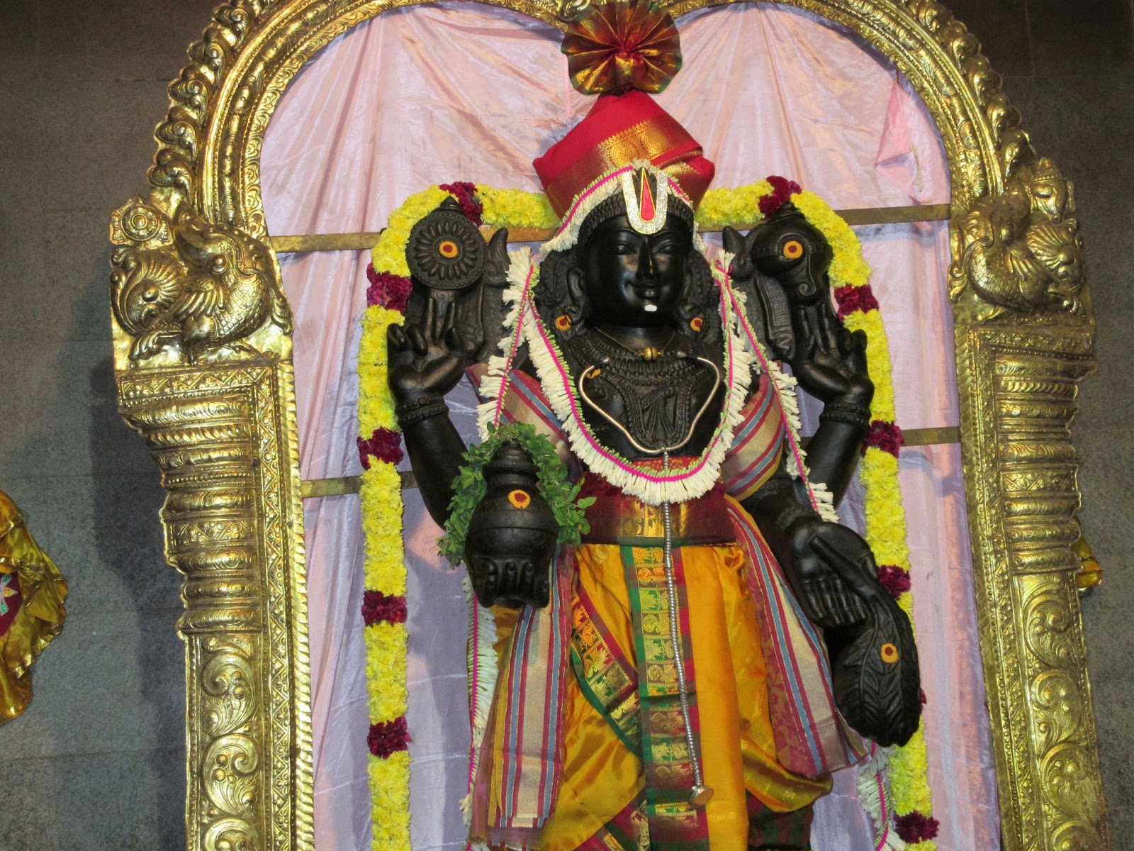 Danvantri Peedam - Universal Peedam: வாலாஜாபேட்டை தன்வந்திரி பீடத்தில் ...