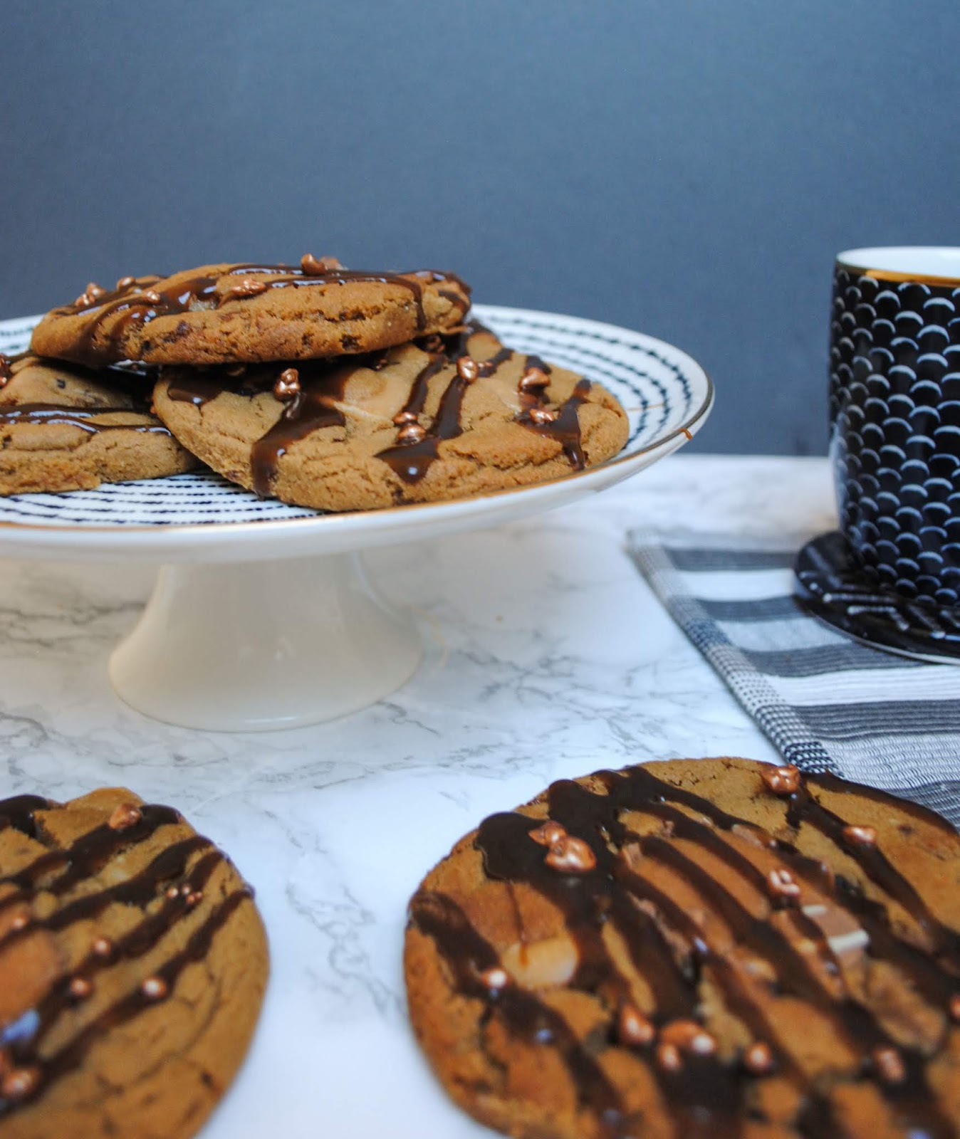 Sharkett Sisters: STICKY TOFFEE COOKIES