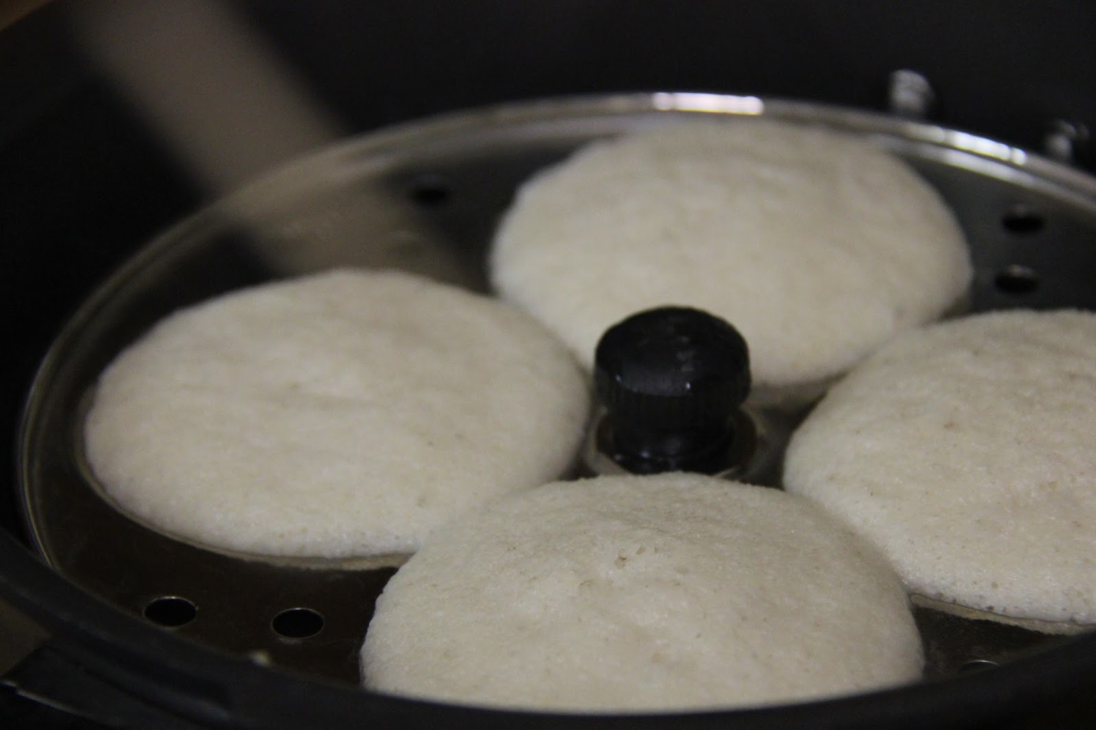 Yummilicioussss!: Idli