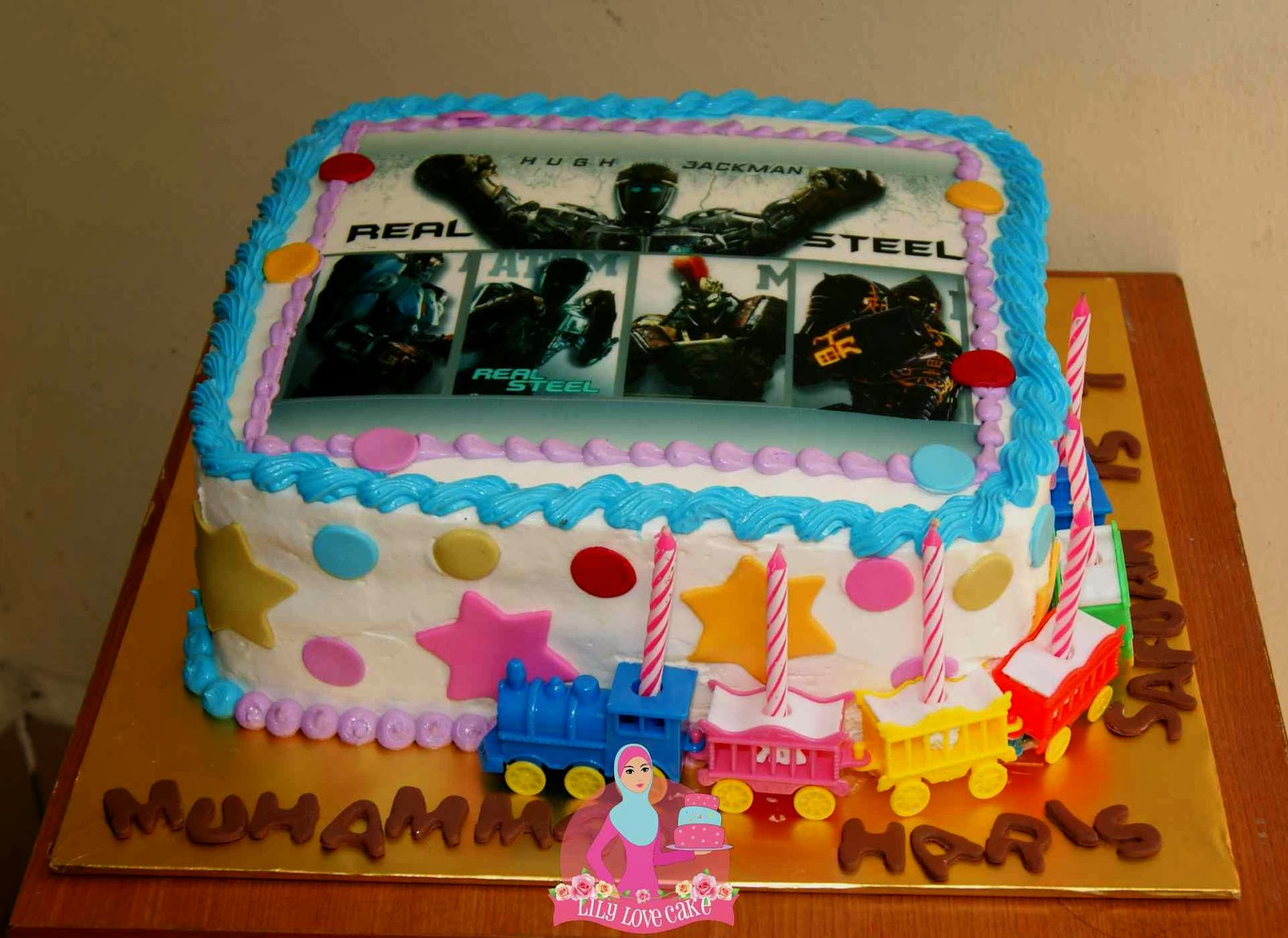 Kek Nombor 3 Tema Bola & Kek Real Steel :~Lily Love Cake