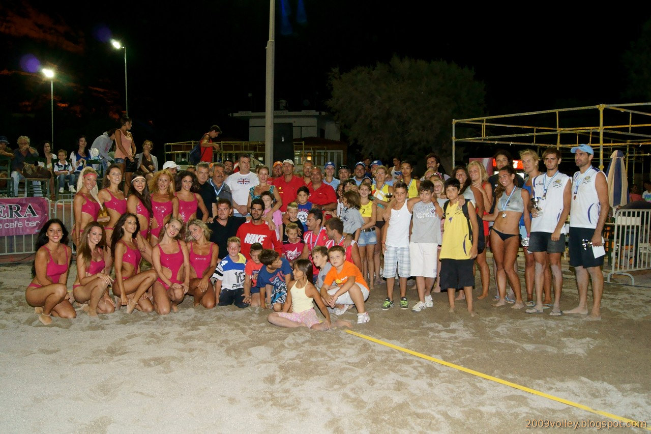 2009volley: Παρασκάκη Γ. / Δηλαβέρη Α. & Γεωργακόπουλο Ν. / Αλεξιάδη Α ...