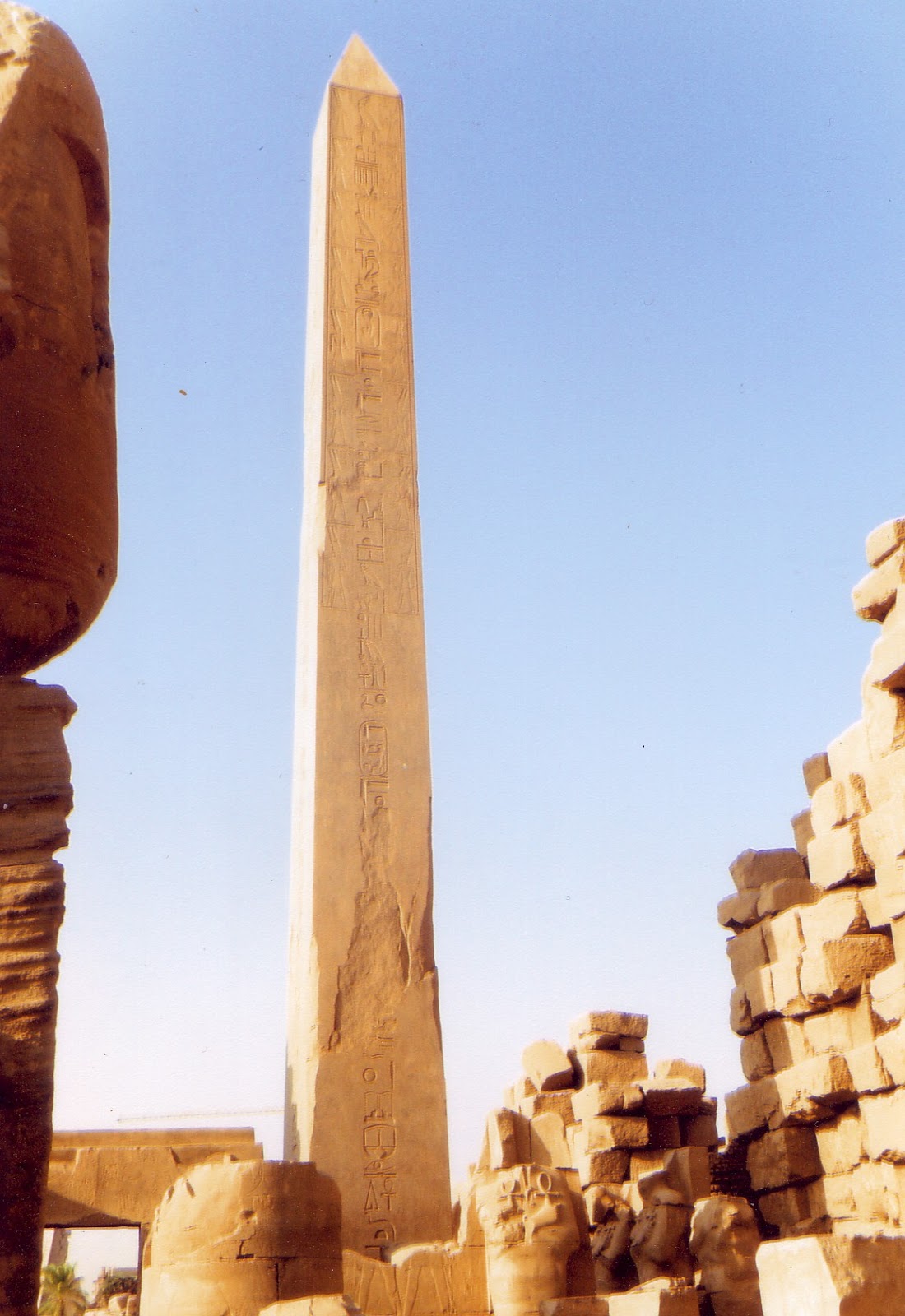 DEDUCIMOS: Ciudades con obeliscos