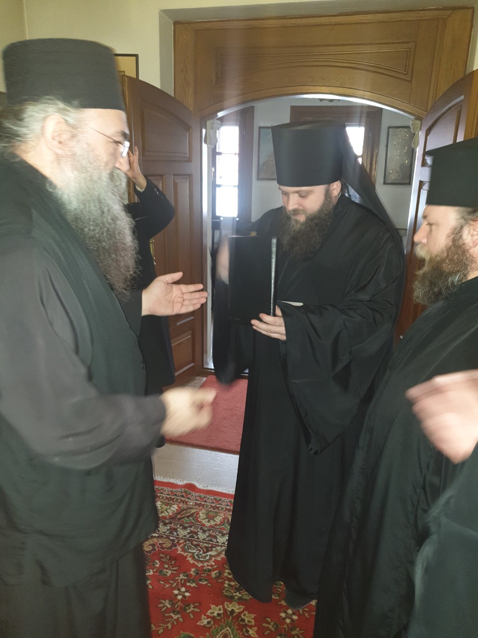 ΑΓΩΝΑΣ ΑΓΩΝΙΖΟΜΕΝΩΝ ΟΡΘΟΔΟΞΩΝ ΧΡΙΣΤΙΑΝΩΝ: Σκάνδαλο! Το Άγιο Όρος ...