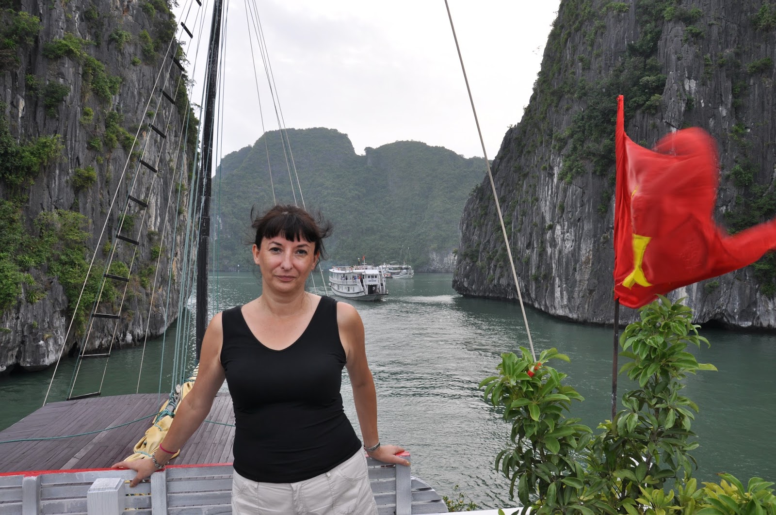 Knitolog w podróży: Zatoka Ha Long i "Azja Express".