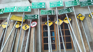 Plang Rambu-rambu Perusahaan sawit ELLA nanga pinoh