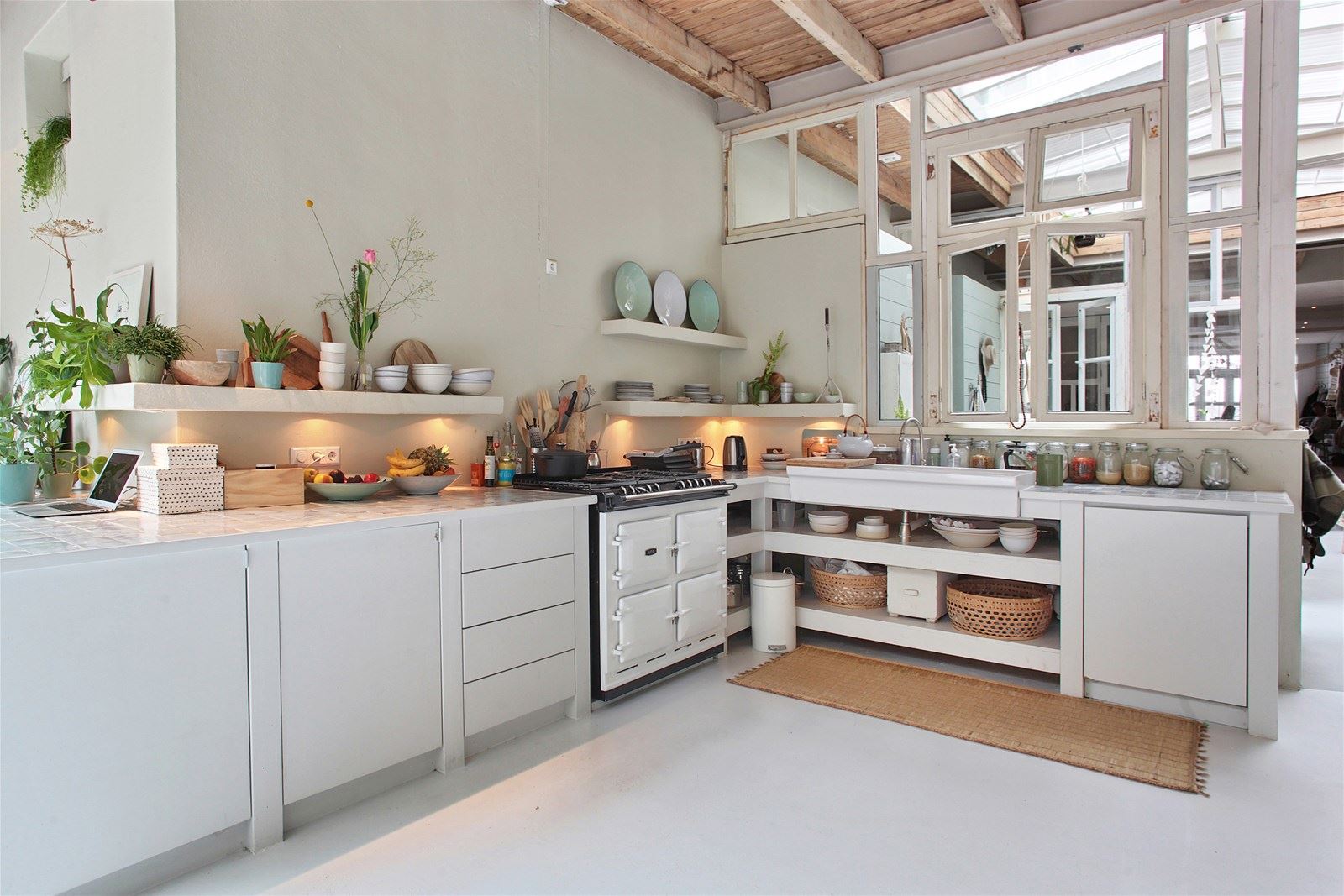 Amsterdam / Un loft lumineux dans un ancien garage / | ATELIER RUE ...