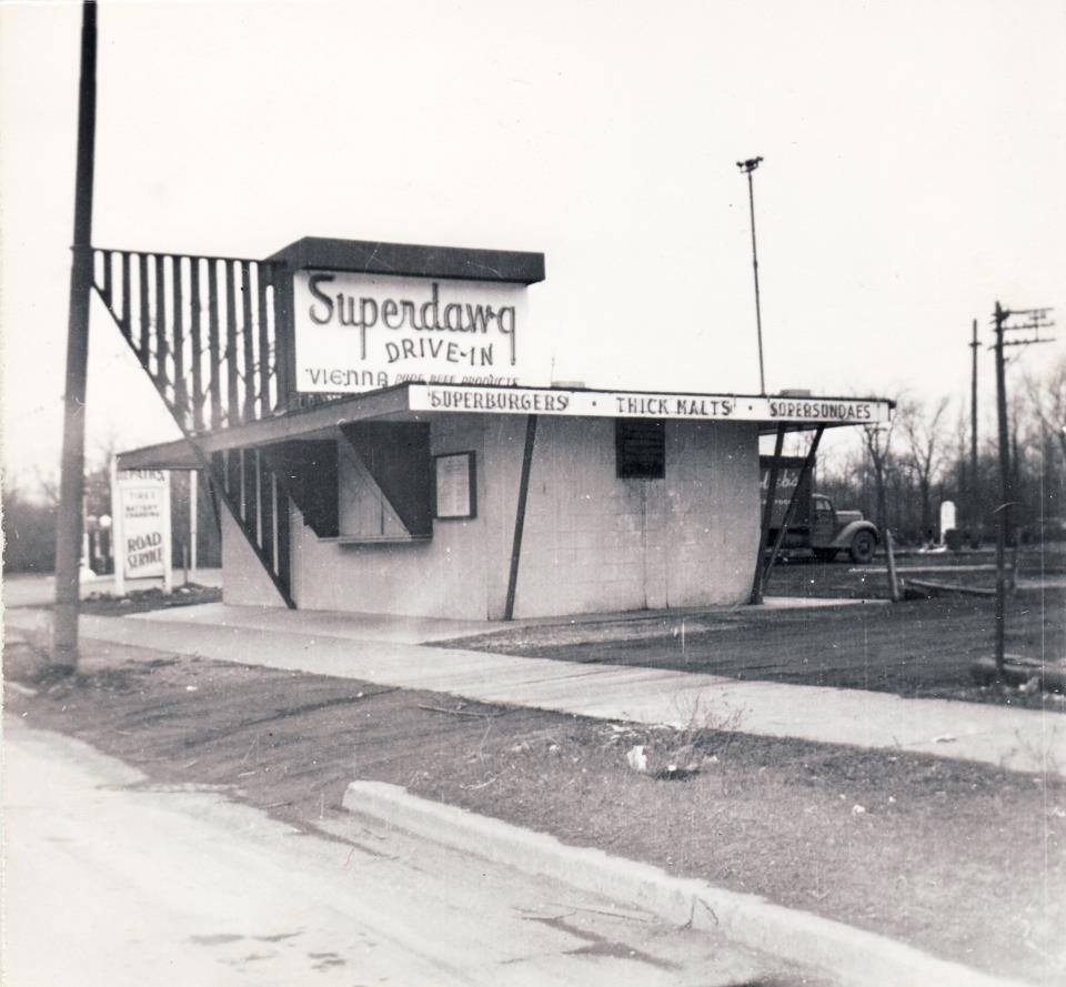 The Digital Research Library of Illinois History Journal™ : Superdawg ...