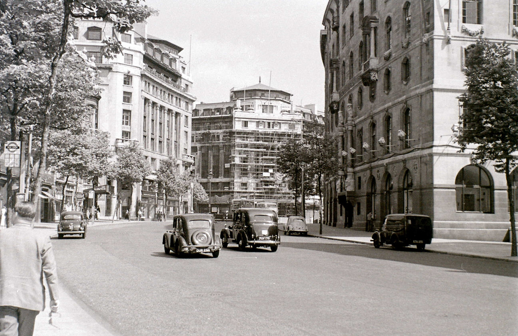 66 Amazing Black and White Photos Capture Street Scenes of London ... 66 Amazing Black and White Photos Capture Street Scenes of London ...