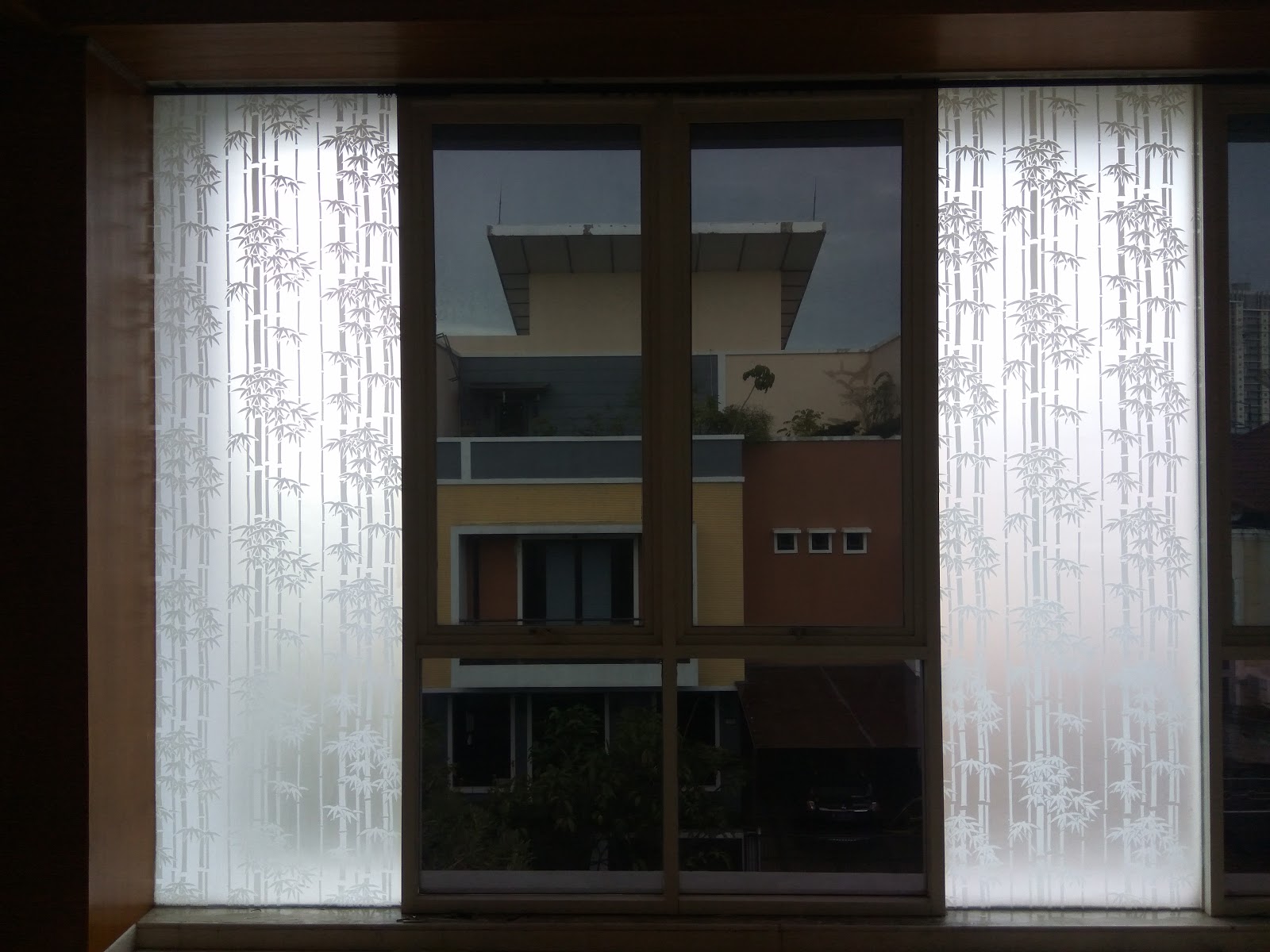 Toko stiker kaca dan kaca film: STIKER KACA