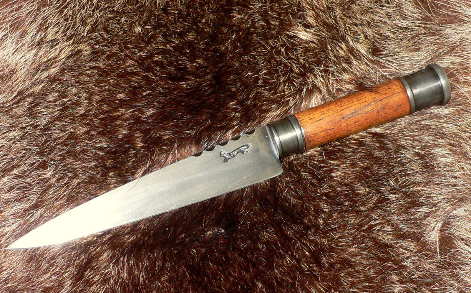 Leather from the Past: Tim Ridge knife & Sheath