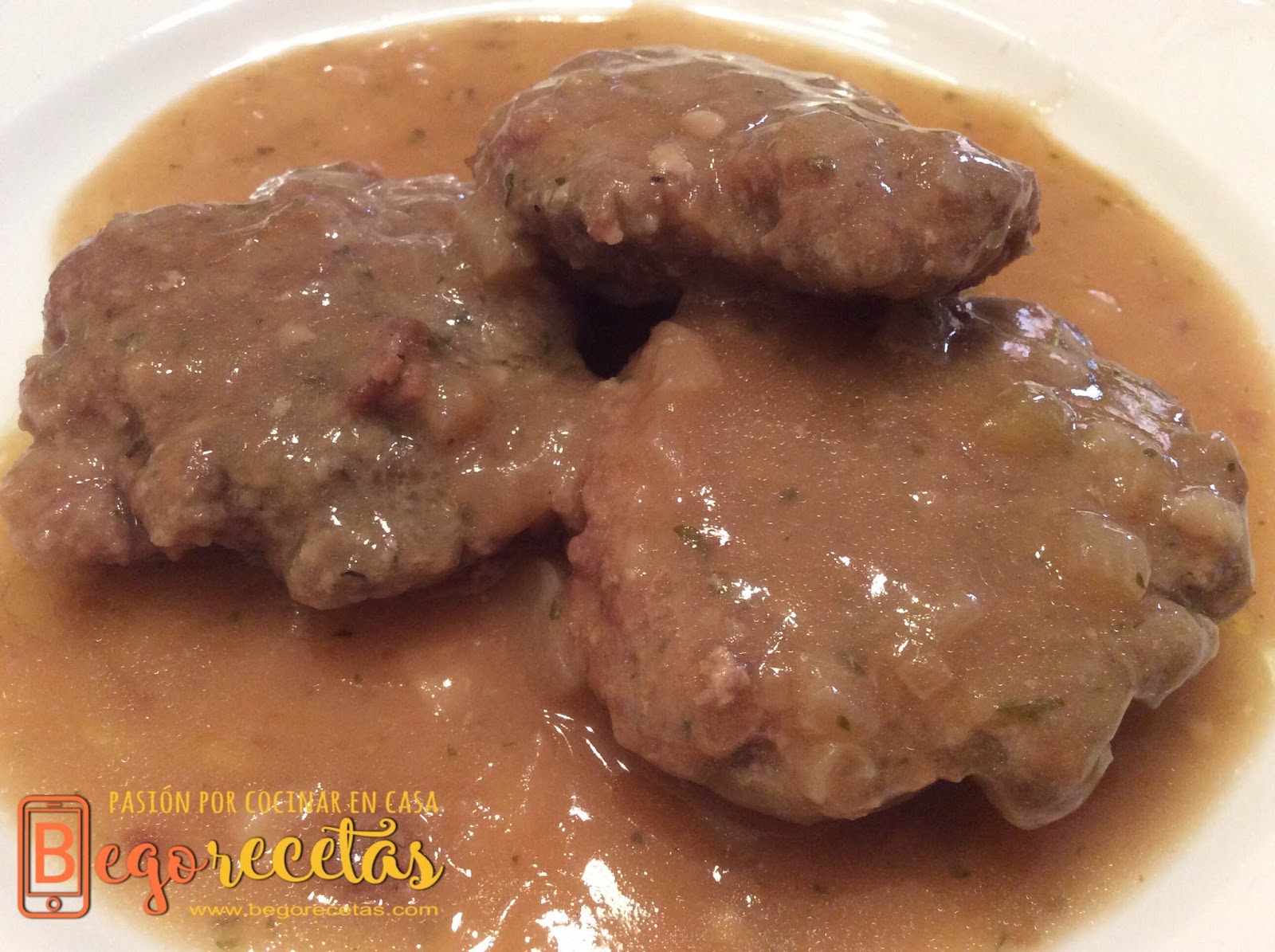 Filetes rusos en salsa | BEGORECETAS