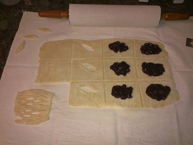 Hanaâ's Kitchen: ABC - Blueberry Hand Pies