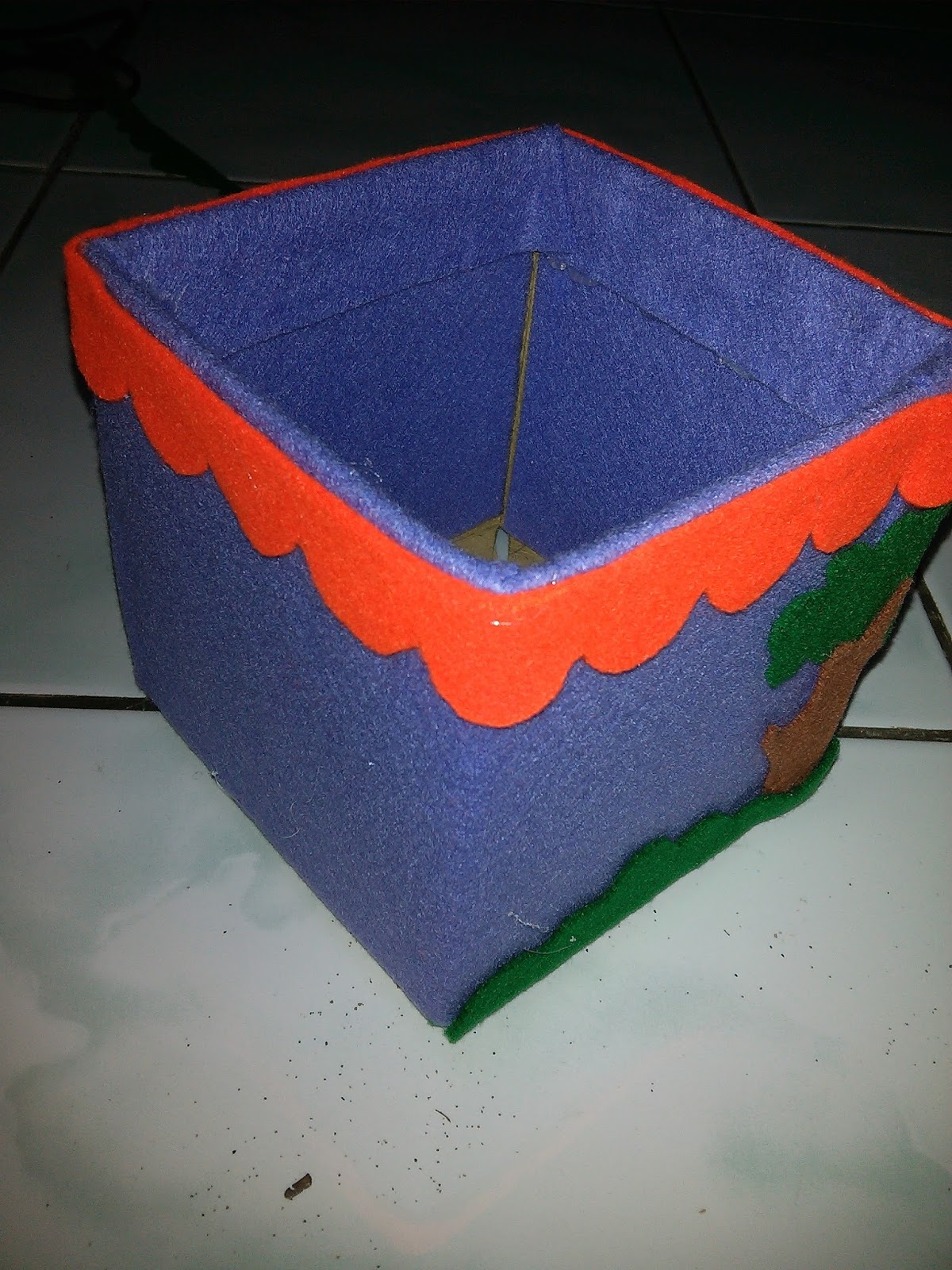 TULISAN WAWAN GEJE : Tutorial Membuat Tempat Pensil Dari Kardus Bekas