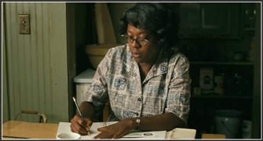 Suzanne's Bookshelf: The Help, implausible and preposterous