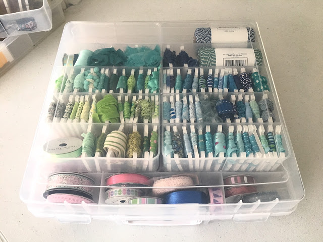 Bonjour Scrap !: How do I organize my ribbons