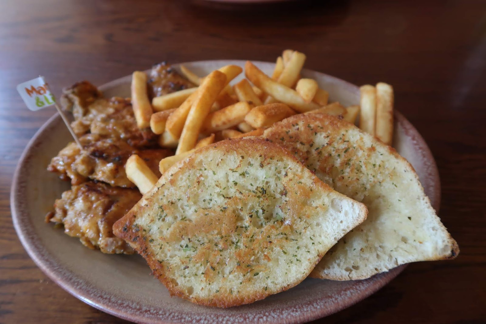 西歐五國星馬畢業遊 Day3 (大英博物館,倫敦塔橋,Harrods,Burger & Lobster,Nandos) - 曳豬到爆炸