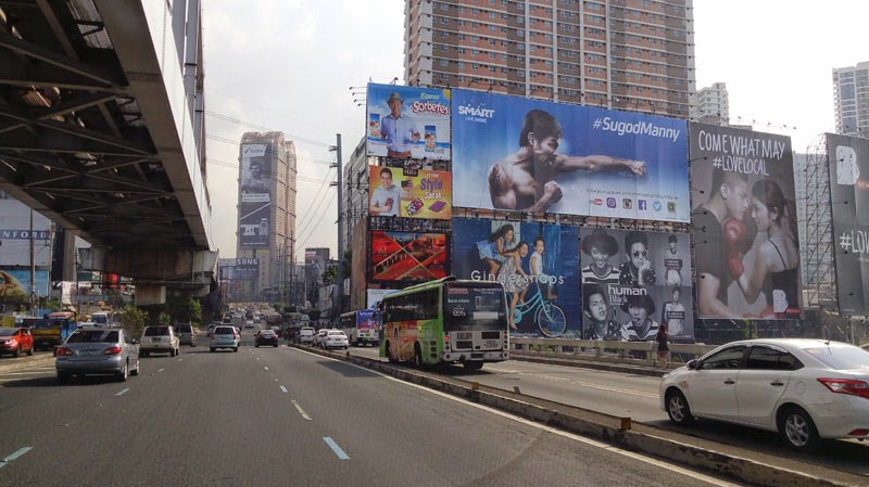 8 Proofs of Metro Manila’s Urban Design Fail - 8List.ph