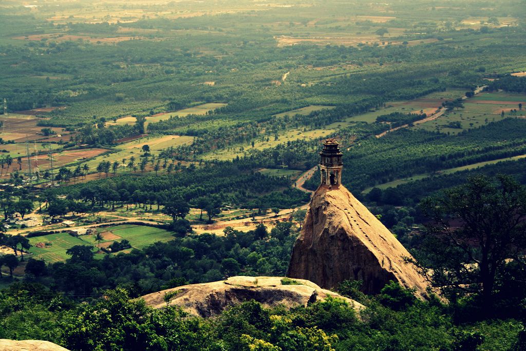 The Lenses Affair: Shivaganga Trek- Weekend getaway