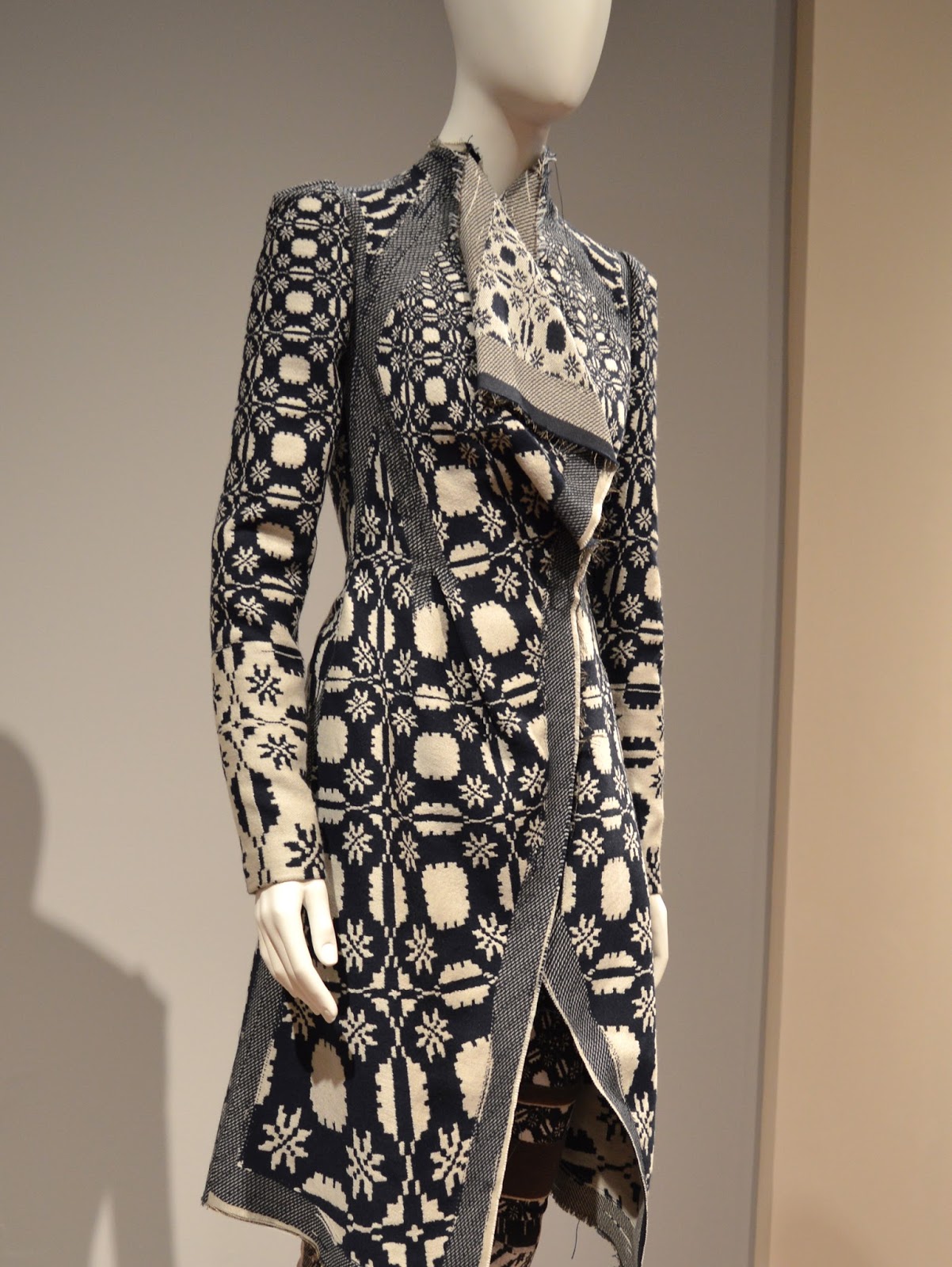 Susan's Cabinet: Folk Couture: Fashion and Folk Art