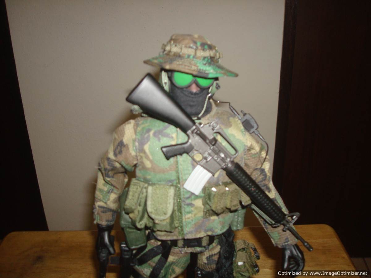 1/6 Monastery: 1/6 Woodland BDU Special Ops Kitbash