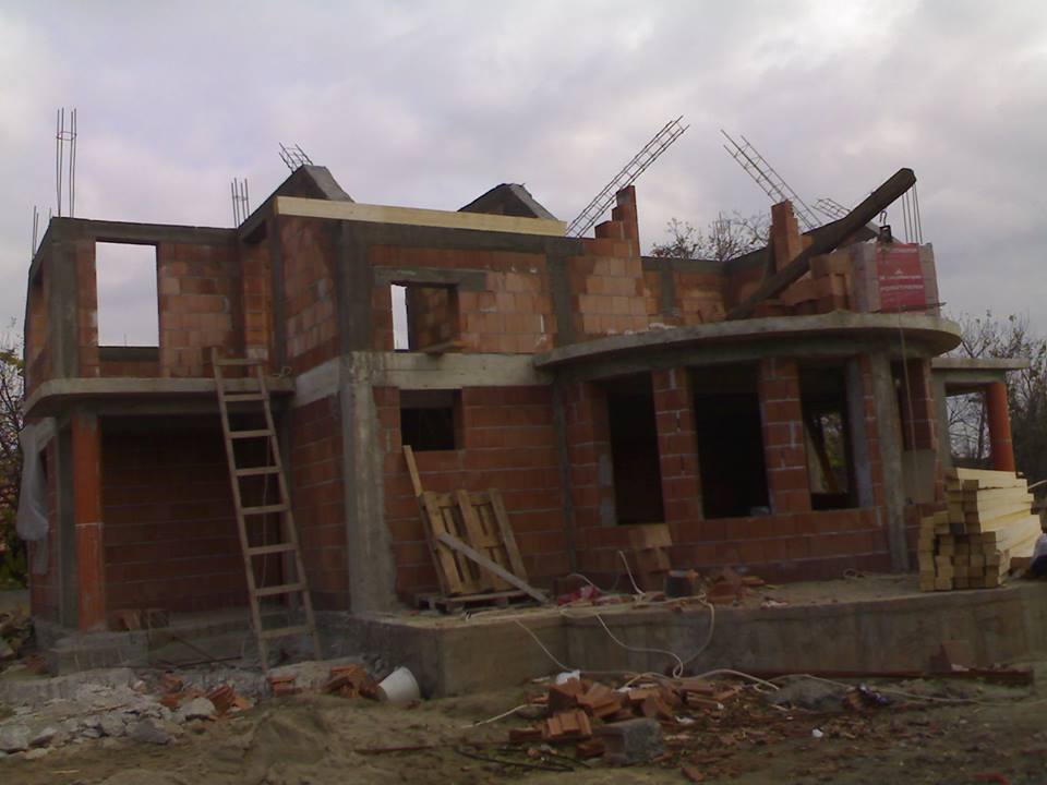 Arhiconstruct: Constructie casa la rosu Dumbravita Timis. Echipa ...