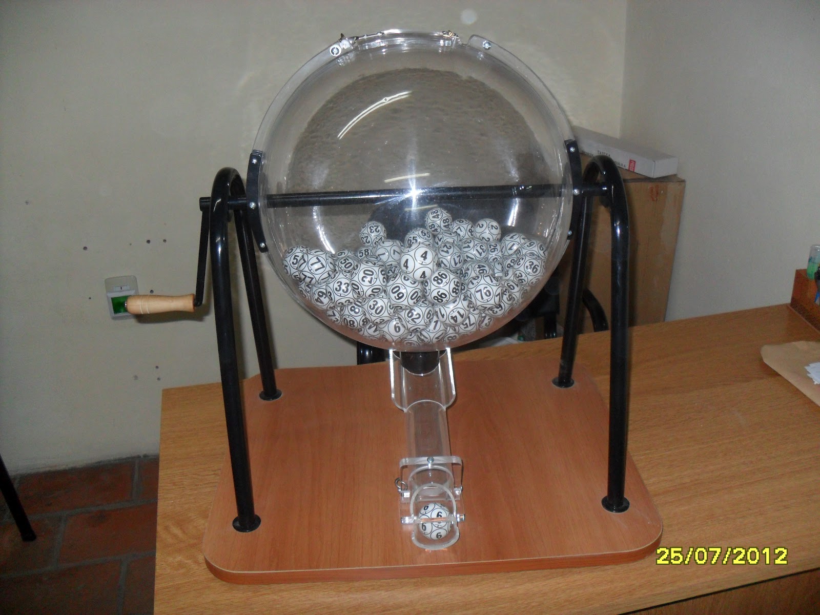 LIMAQ SORTEADORES.: Bolillero manual para bolillas Tajusa. BM-360