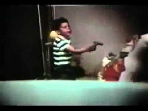 Uczenie się według Skinnera i Watsona: Eksperyment Lalka Bobo