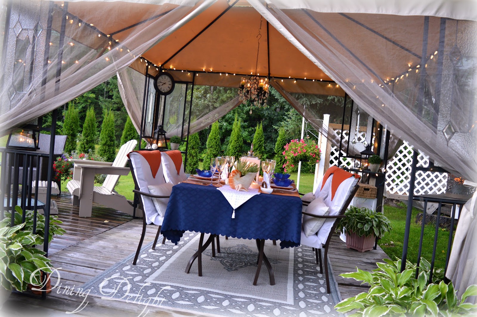 Dining Delight: Alfresco Dining in the Cabana