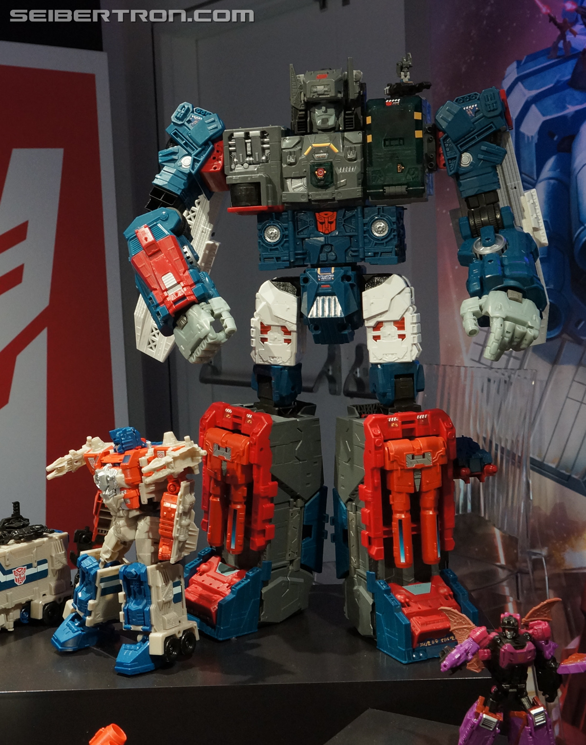 Blog de Transformers de mdverde: [ToyFair 2016] Fortress Maximus Titans ...