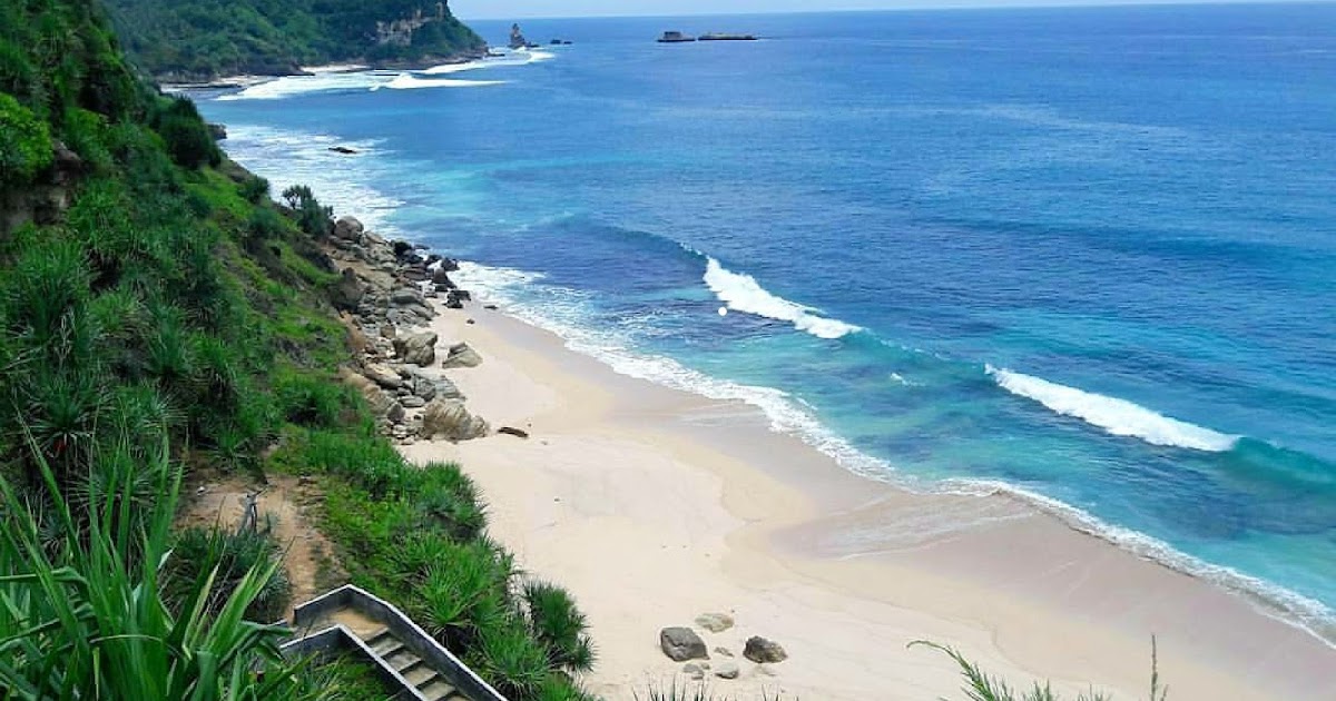 10 Gambar Pantai Kijingan Pacitan Jawa Timur, Rute dan Tiket Masuknya ...