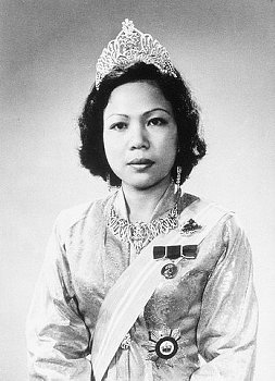 WARISAN RAJA & PERMAISURI MELAYU: YMM Tengku Ampuan Tua Tuanku Intan ...