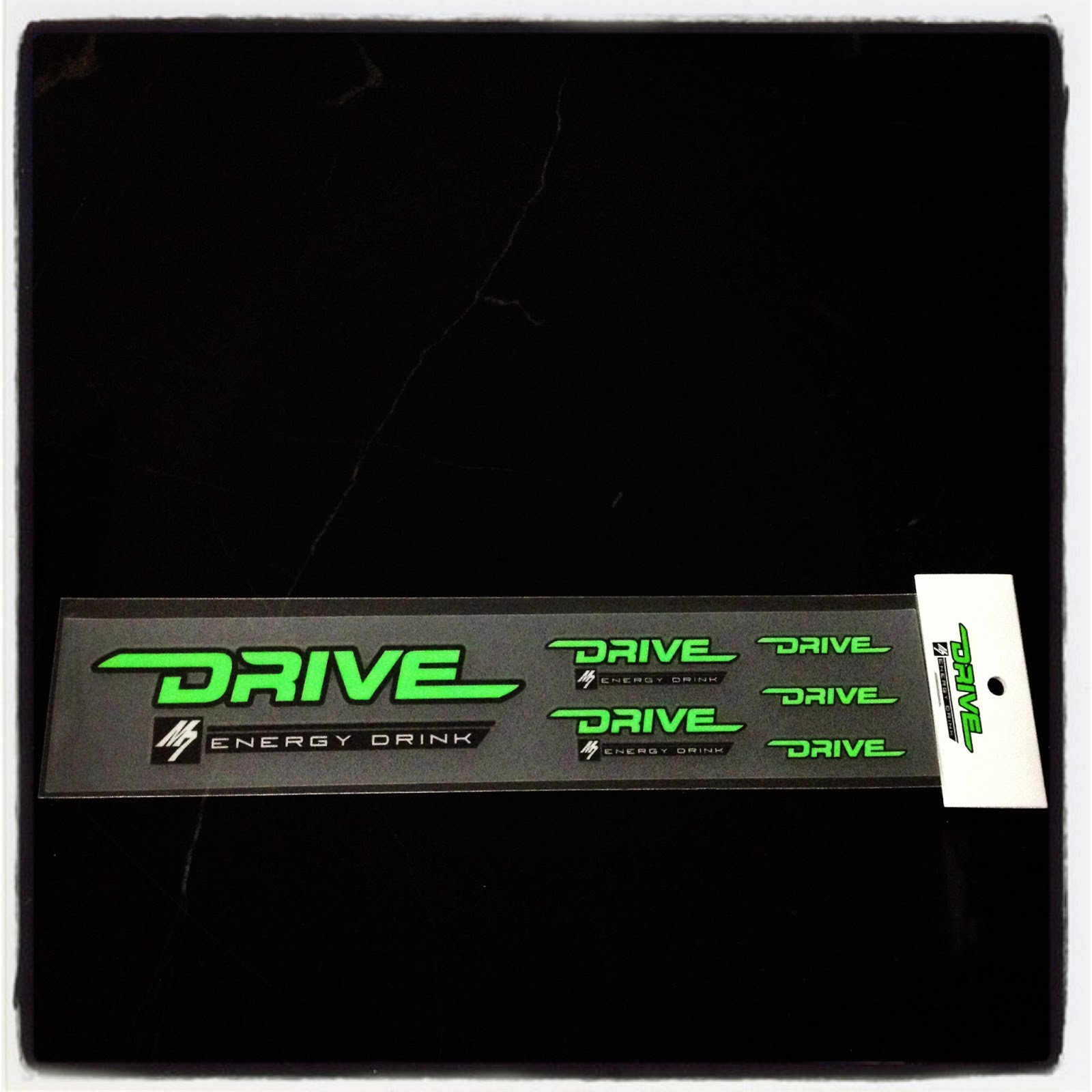 M7（日本）オンラインショップへよこそ☆: 【DSM-7】 M7 DRIVEステッカー（17cm×5cm）