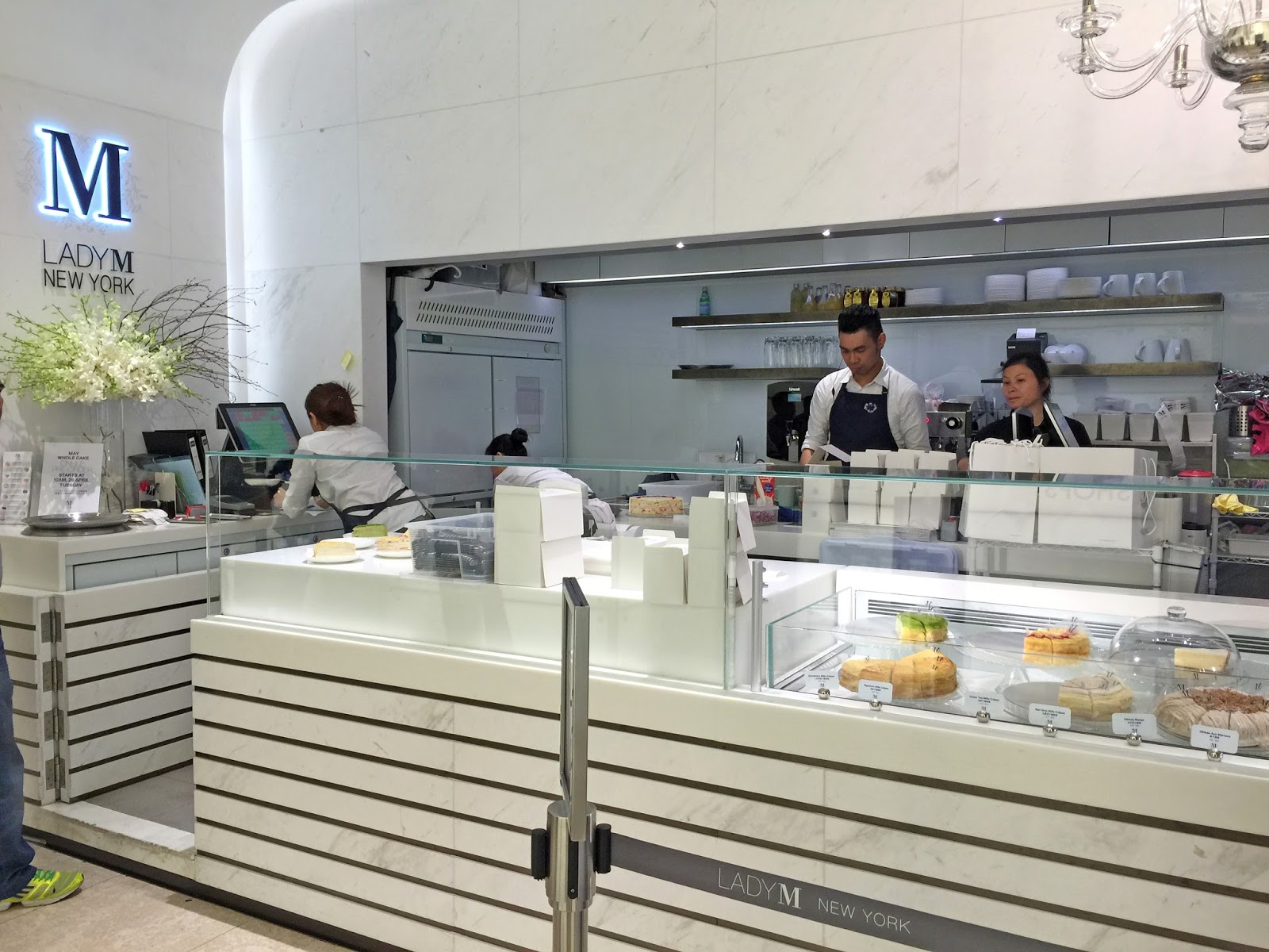 Lady M IFC (Hong Kong, CHINA) ★★★★☆ | A traveling foodie's gastronomic ...