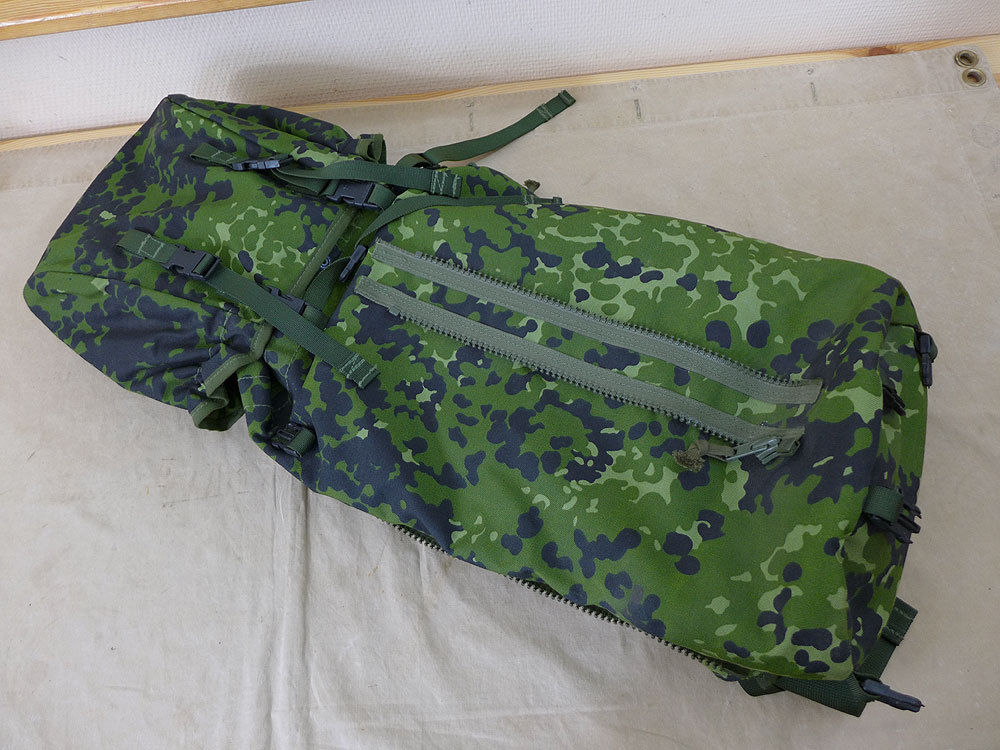 Webbingbabel: Danish Army Carl Gustav 84mm Ammunition M/96 Backpack