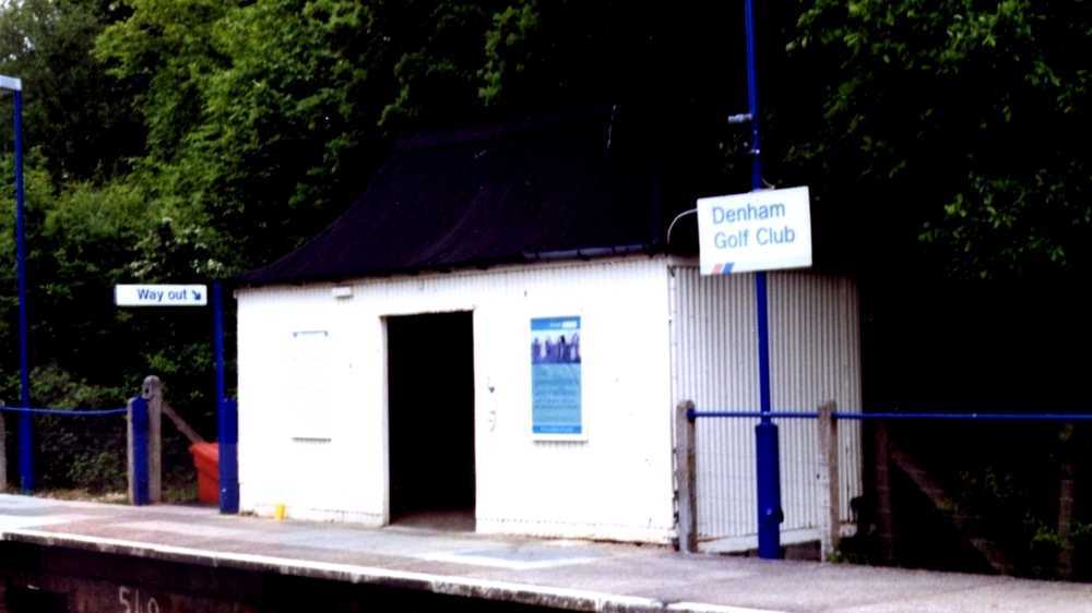 GWR pagoda platform shelter