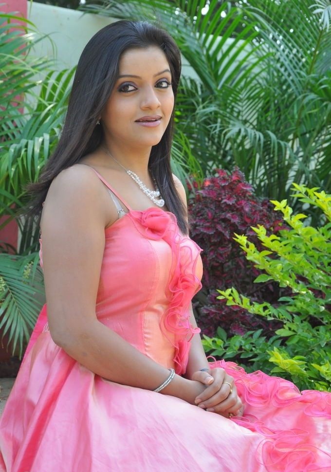 Small Screen Actresses Padmini Spicy Stills in Pink Gown Unseen ...