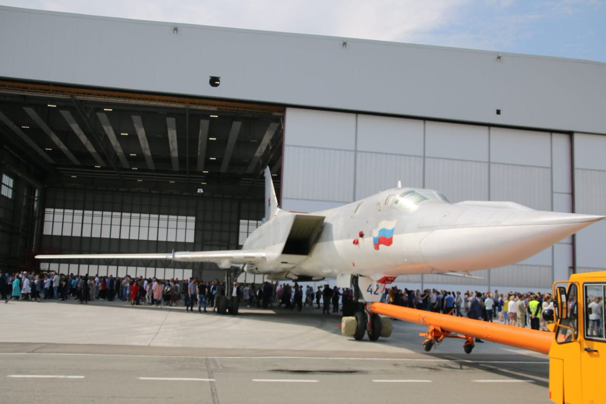 Military and Commercial Technology: Russian modernized Tu-22m3m rolled ...