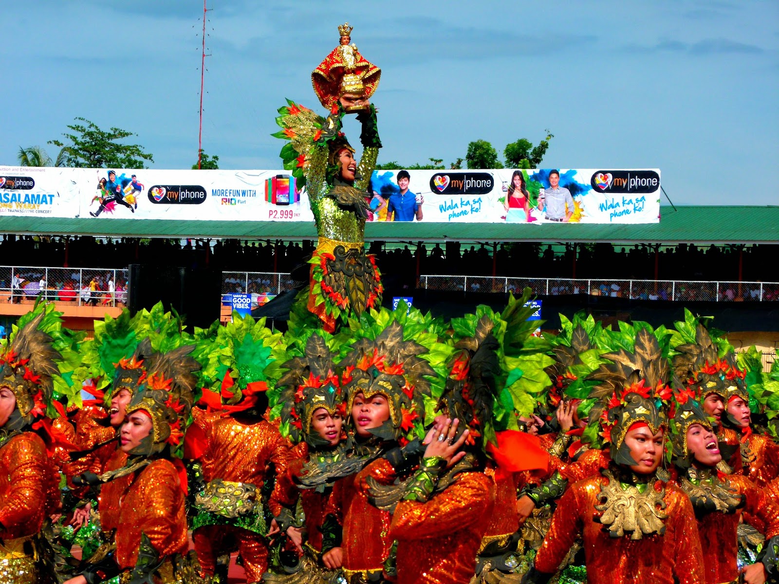 2014 PINTADOS-KASADYAAN FESTIVAL - Lakwatserong Tsinelas