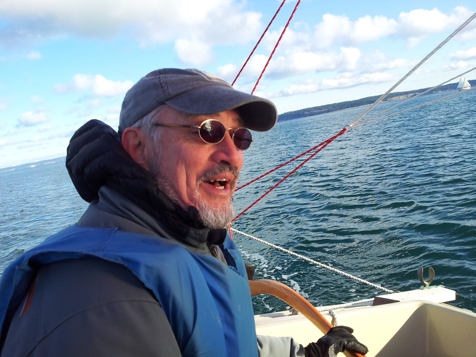 Yasmin, a Junk Rigged Alacrity 19